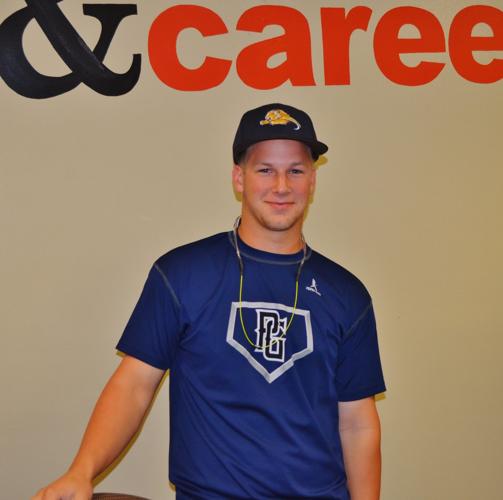 Gill signs withWarner University | Newsarchives | yoursun.com