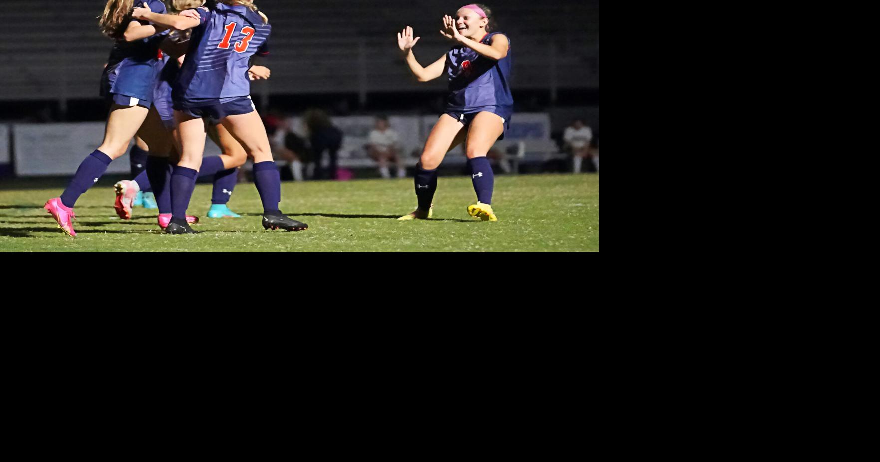 GIRLS SOCCER: Lemon Bay snaps skid with Pirate conquest | Sun Preps ...