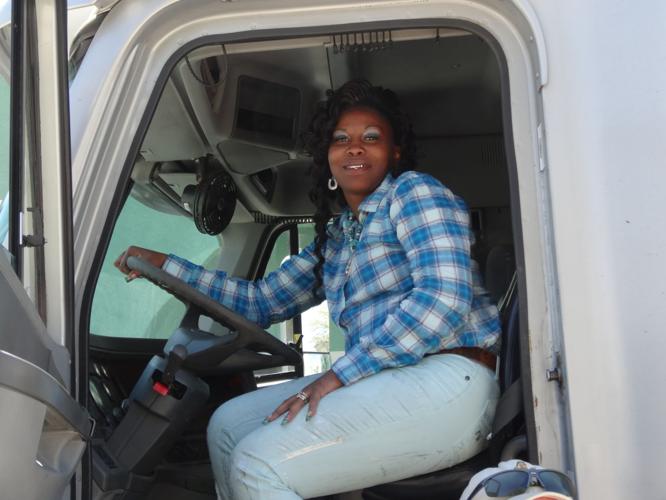 Truck-driver school’s ace is a woman | News Archives | yoursun.com
