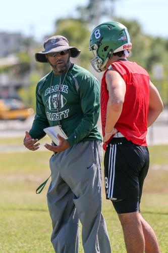 Coaching football is a team effort at Venice | Area Preps | yoursun.com