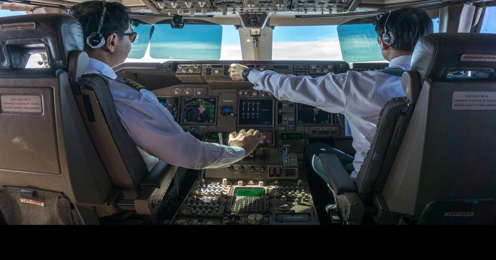 ‘Falling’ is about a pilot who must decide if his passengers live ...