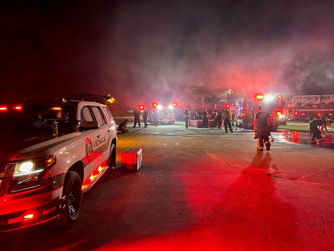 Steel building catches fire in Venice | News | yoursun.com