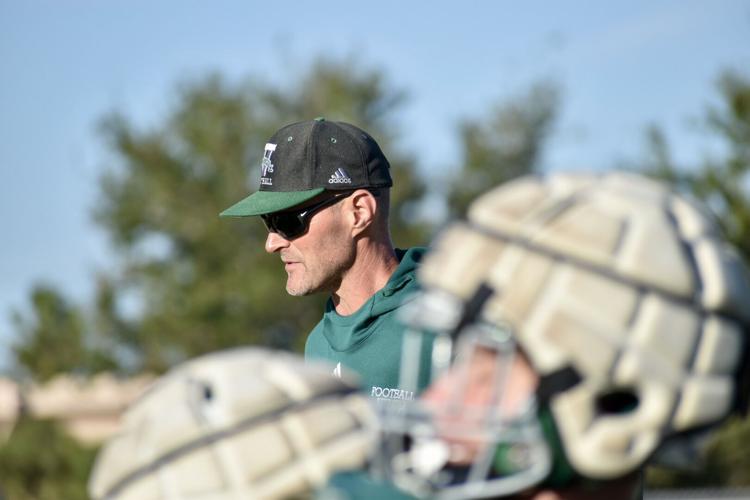 PREP FOOTBALL: Evolution of Venice's defense key to state title run ...