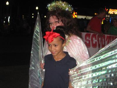 Christmas angels parade | | yoursun.com