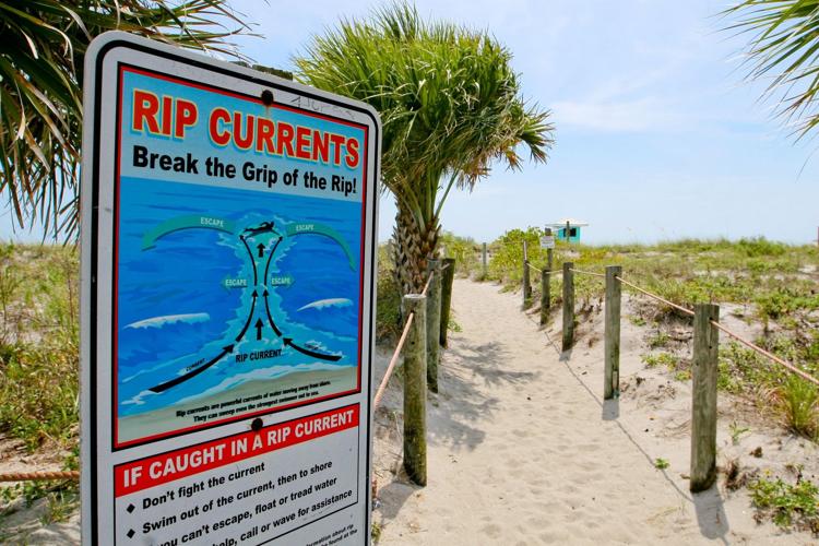 Beach rescue raises awareness on rip currents | News | yoursun.com