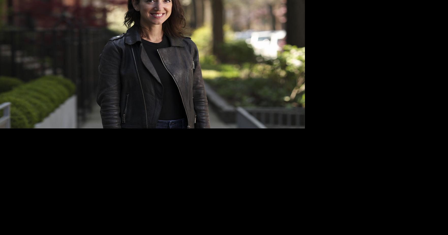 Poetry book ‘Two Minds’ connects daughter with late father Gene Siskel ...