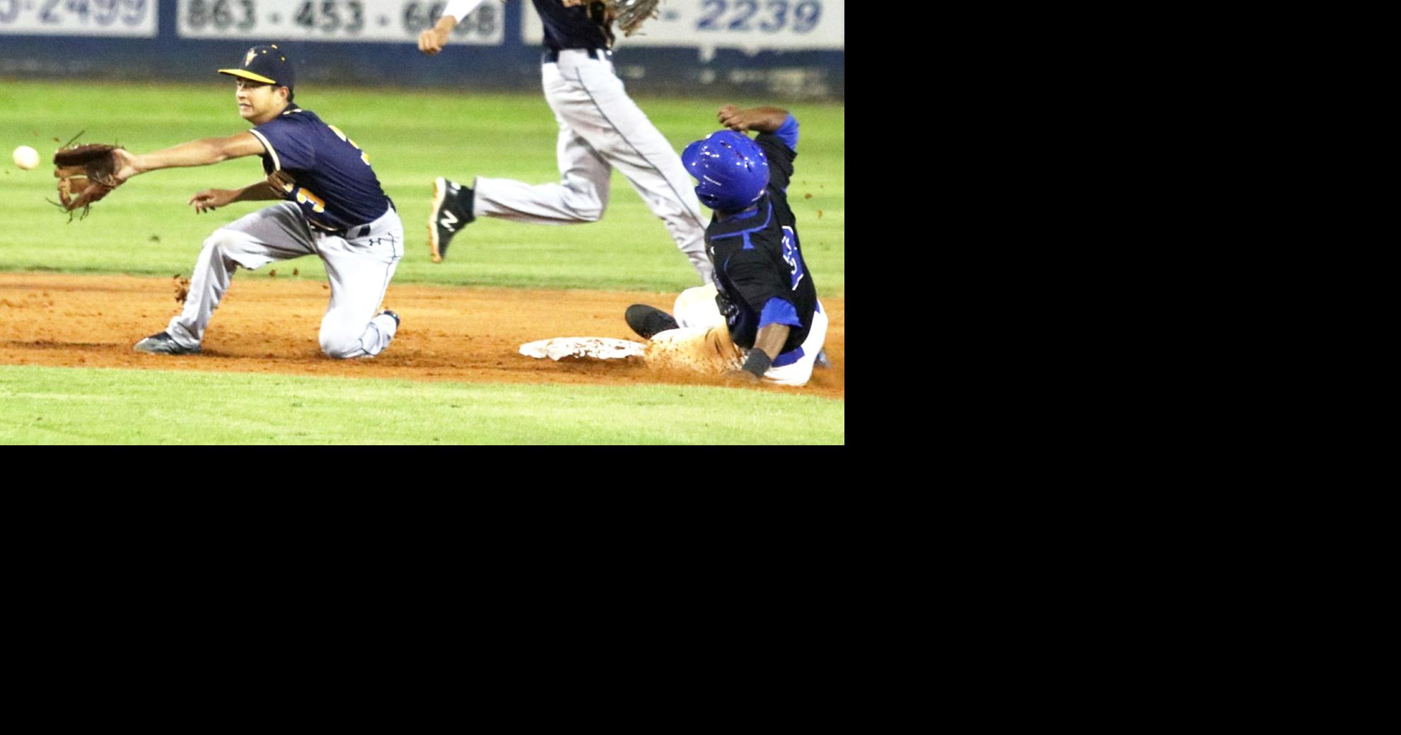 Blue Devils edge Streaks | Newsarchives | yoursun.com