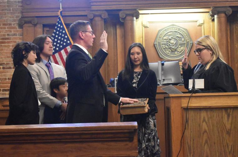 Investiture ceremony held for judge in Arcadia | News | yoursun.com