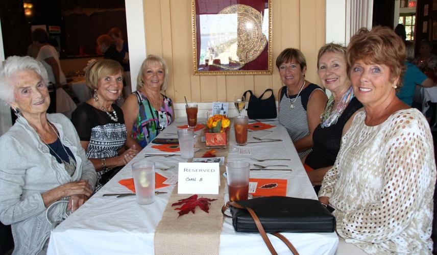 Elkettes welcome fall with fashion show | News Archives | yoursun.com