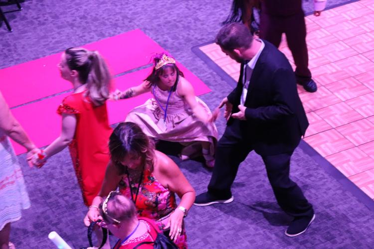 'Night To Shine' held in Venice | The Gondolier | yoursun.com