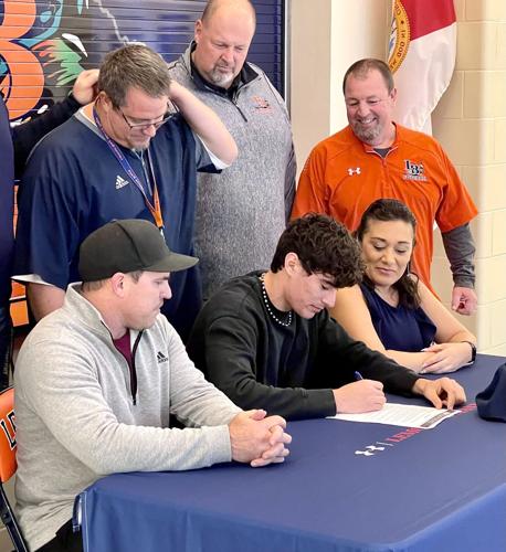 PREP FOOTBALL: Lemon Bay's Pasick heading to Keiser | Sun Preps | yoursun.com