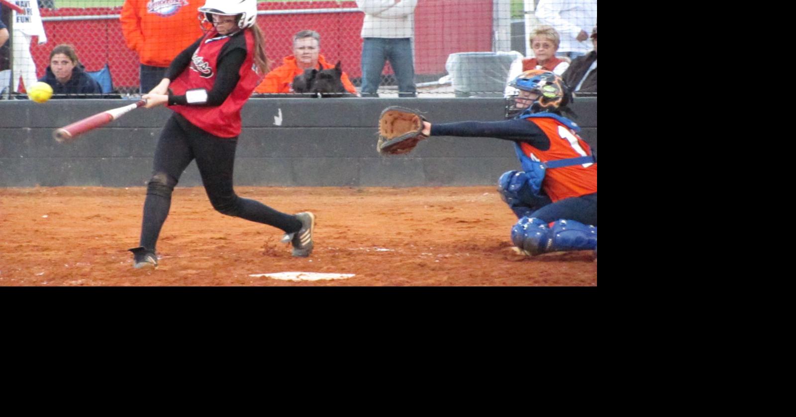 Manta Rays shut Pirates JV softball | News Archives | yoursun.com