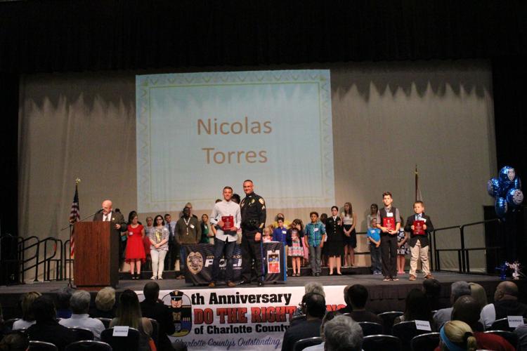 Top 3 ‘Do The Right Thing’ winners honored | News Archives | yoursun.com