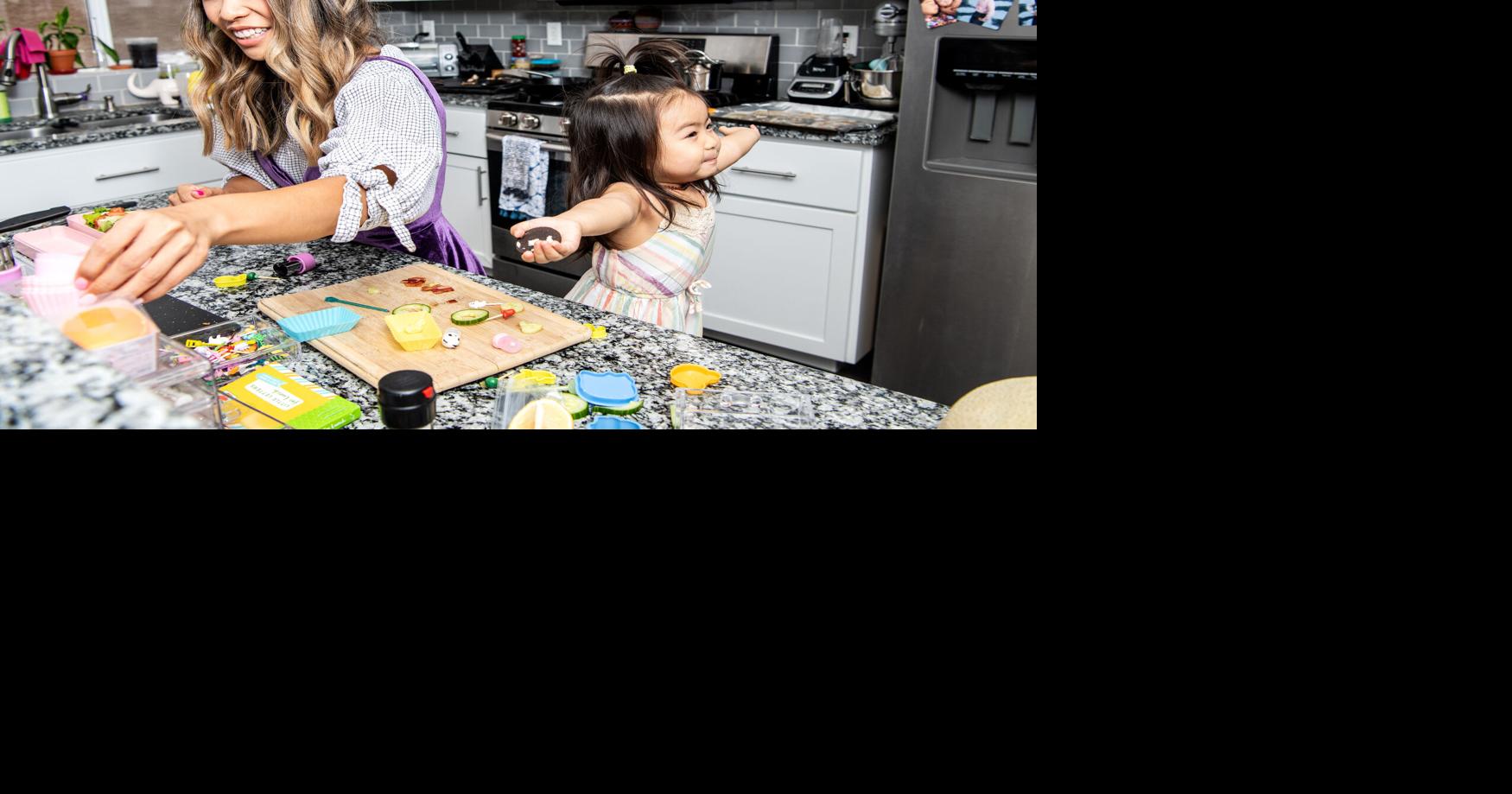 Jessica Woo and her daughter Olive | | yoursun.com