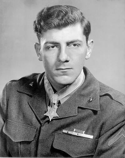 Medal of Honor recipient Hector Cafferata dies at 86 | News Archives ...