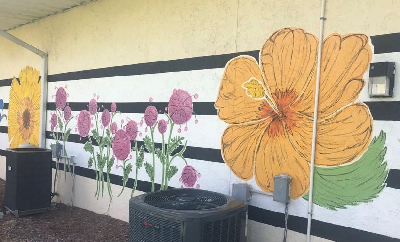 North Port celebrates new garden, mural at art center | News | yoursun.com