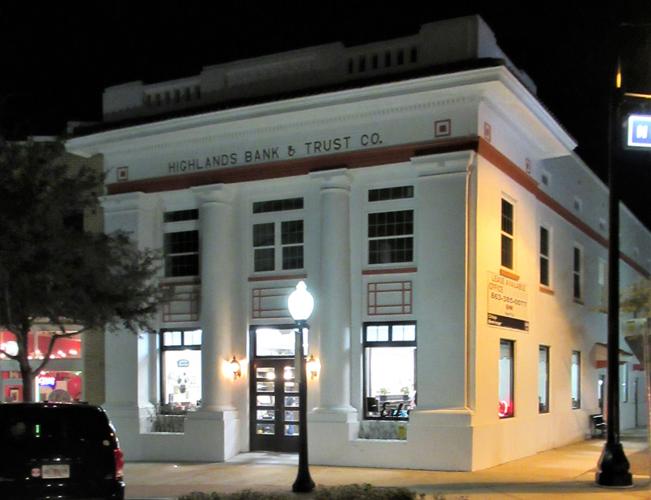 Southern Hospitality on Sebring Circle | Sebring | yoursun.com