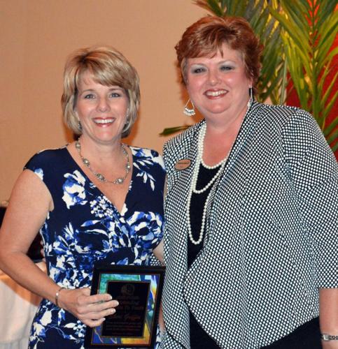 Chamber of Commerce awards highlight banquet | Newsarchives | yoursun.com