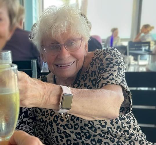 Susanne Isbill | Obituaries | yoursun.com