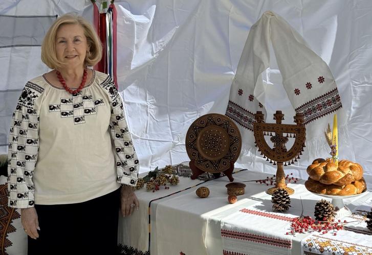 CHRISTMAS CELEBRATION: Ukrainian groups bring Christmas to Florida ...