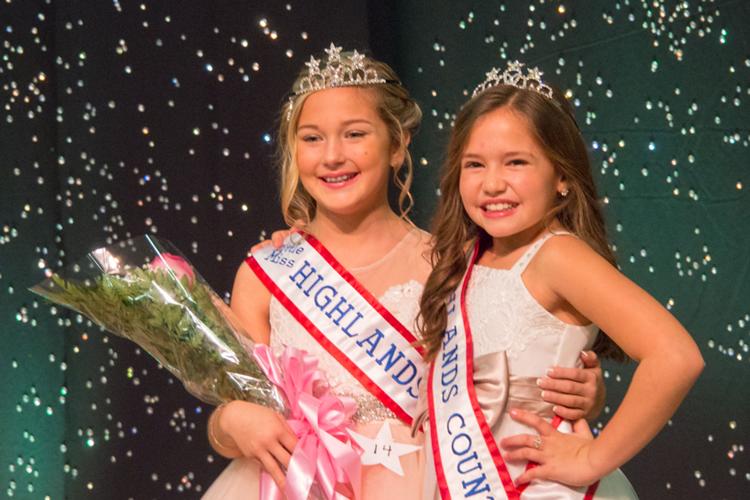 Amid tears of joy,Lynlee Baker crowned | Newsarchives | yoursun.com