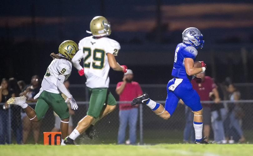 PREP FOOTBALL: DeSoto County breaks scoreless streak despite loss | Sun ...