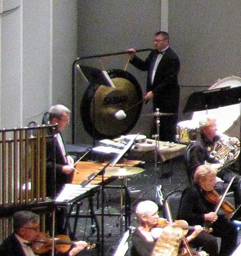 Symphony’s ‘Amoré’ show features mayor | News Archives | yoursun.com