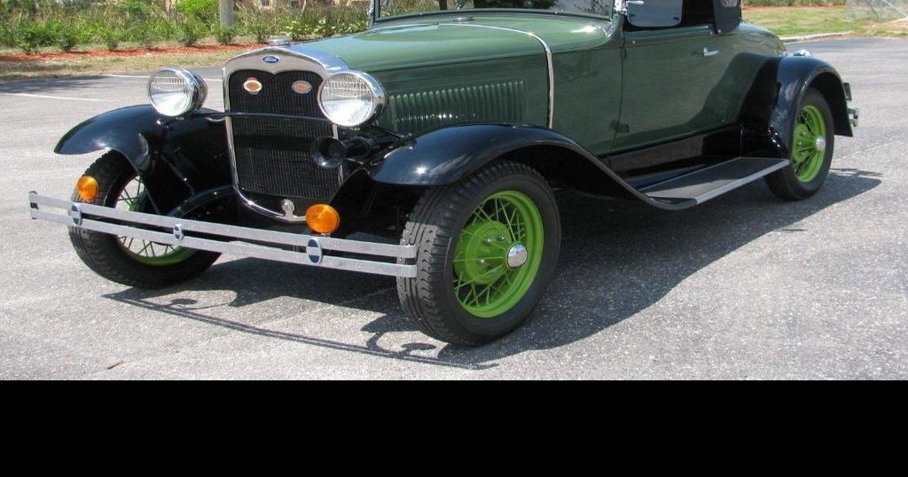 Early ’30s Fords — one stock one a Hot Rod | News Archives | yoursun.com