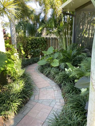 See the beauty, secrets at Garden Club's 34th tour | Homeandstyle ...