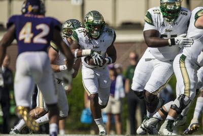 Tweak in mindset helping former Tarpon, current USF Bull Mack | The ...