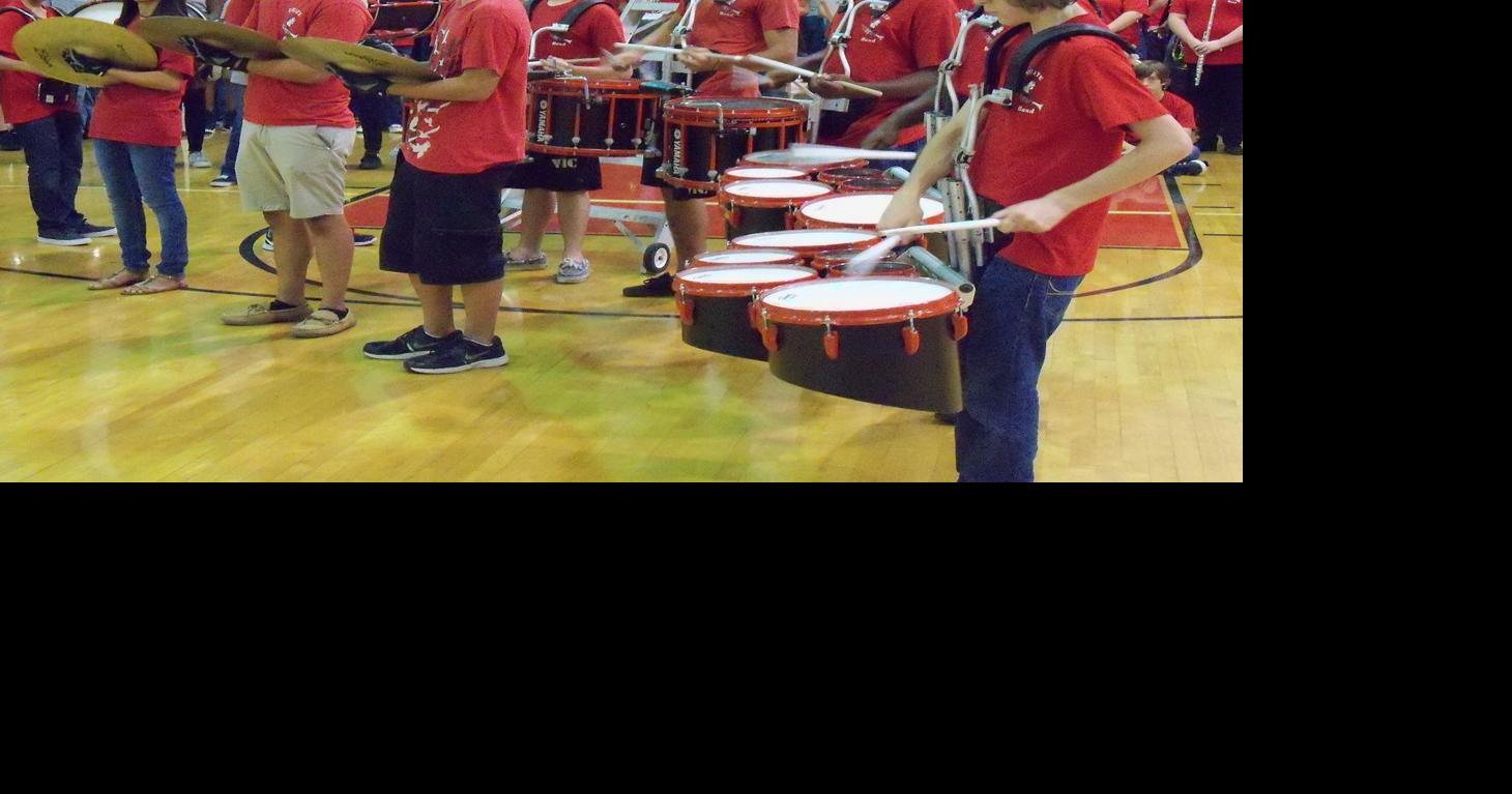 Pirates host first pep rally of the year | News Archives | yoursun.com