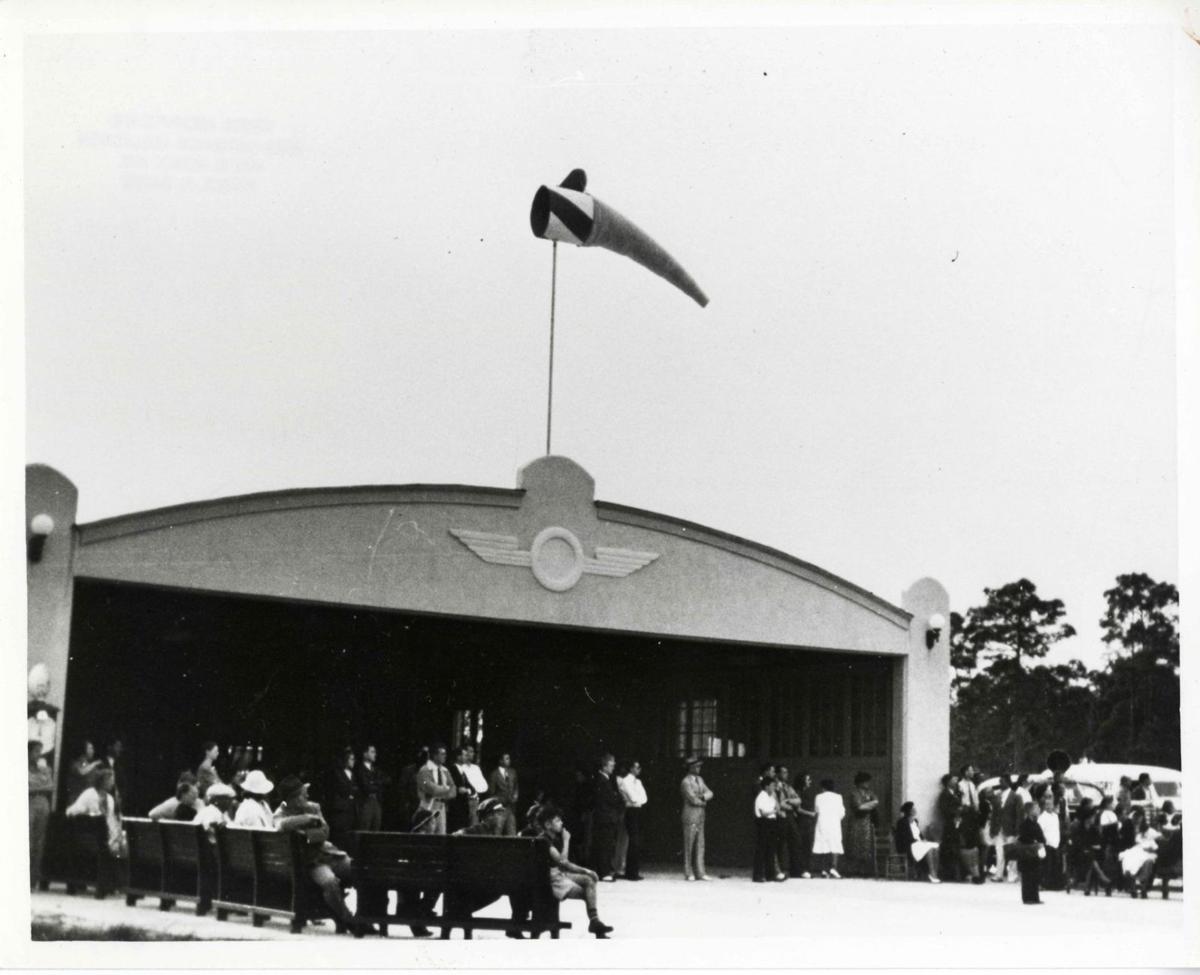 Wings over Venice helped with tourism and local commerce | Centennial ...