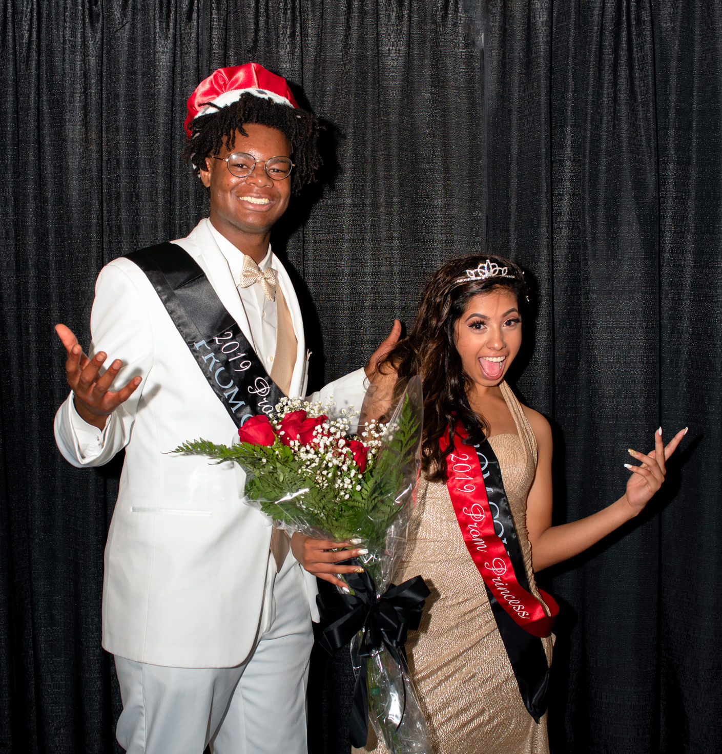 Port Charlotte High School Prom goes 'Mardi Gras' | Daily Break ...