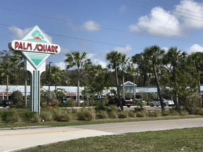 Palm Square turnaround | The Gondolier | yoursun.com