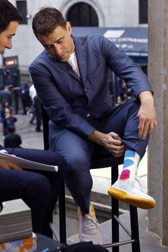Slack shows up for work and rallies in Wall Street debut | Sebring ...