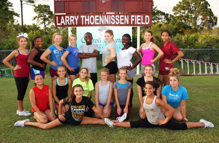 Mustangs cheerleaders reach new heights | News Archives | yoursun.com