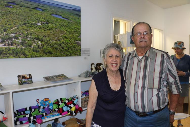Artist celebrated at opening reception | News Archives | yoursun.com