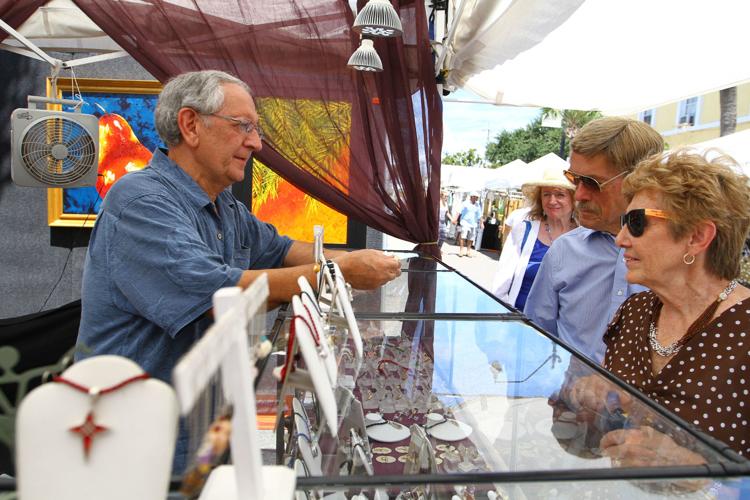Downtown Venice Craft Festival | News Archives | yoursun.com