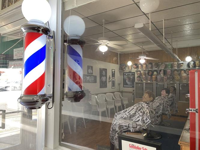 Barbershop uses masks as an attraction | News | yoursun.com