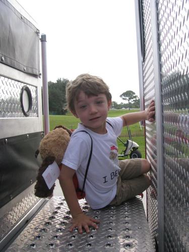 Residents enjoy annual Santa Firehouse Pancake Breakfast | News ...