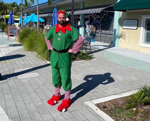 Doug the Elf takes over Englewood | The Daily Sun | yoursun.com