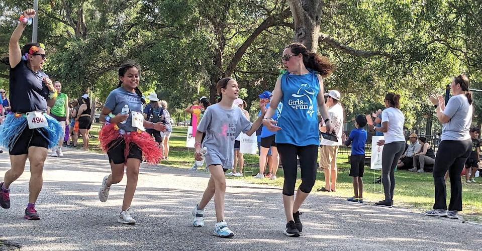 North Port Girls on the run competes in Tampa | News | yoursun.com