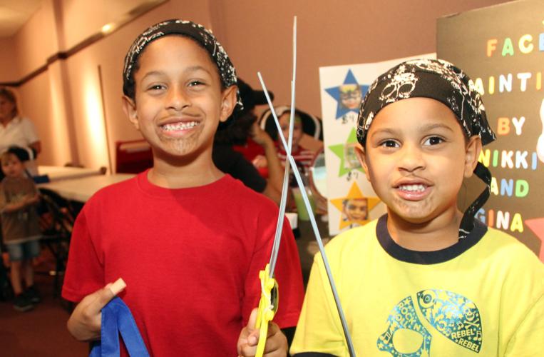 Pirates invade Port Charlotte Town Center | News Archives | yoursun.com