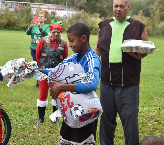 Patriot Riders brighten Christmas morning for veteran families | Port ...