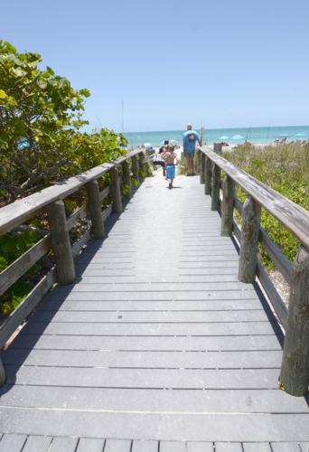 Englewood’s beautiful beaches sooth the soul | News Archives | yoursun.com