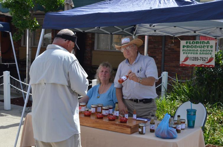 Sunny day at Farmers Market draws a crowd | Newsarchives | yoursun.com