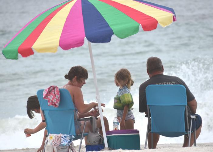 Surf city: Storm brings out boards to Casey Key | The Gondolier ...