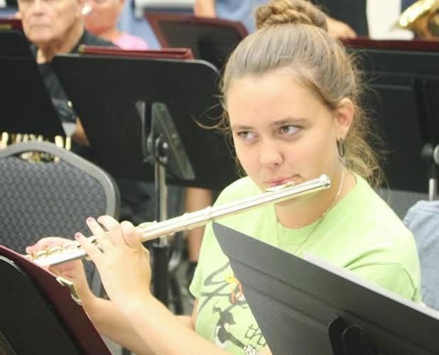 Concert Band rehearses for upcoming show | News Archives | yoursun.com
