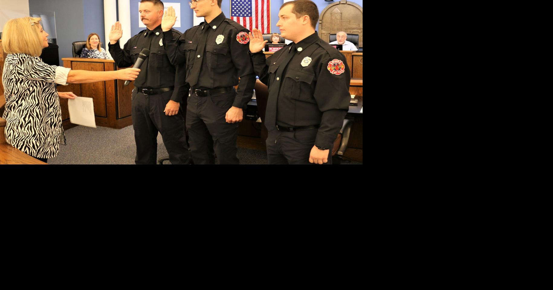 New fire medics sworn in | News | yoursun.com