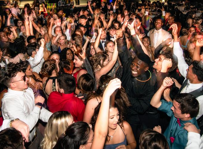Port Charlotte High School Prom goes 'Mardi Gras' | Daily Break ...